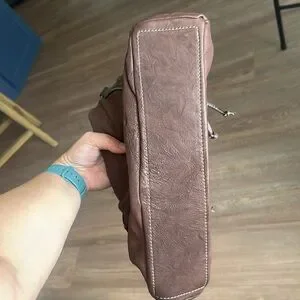 Peruzzi | Bags | Vintage Peruzzi Brown Leather Shoulder Bag Bought In ...